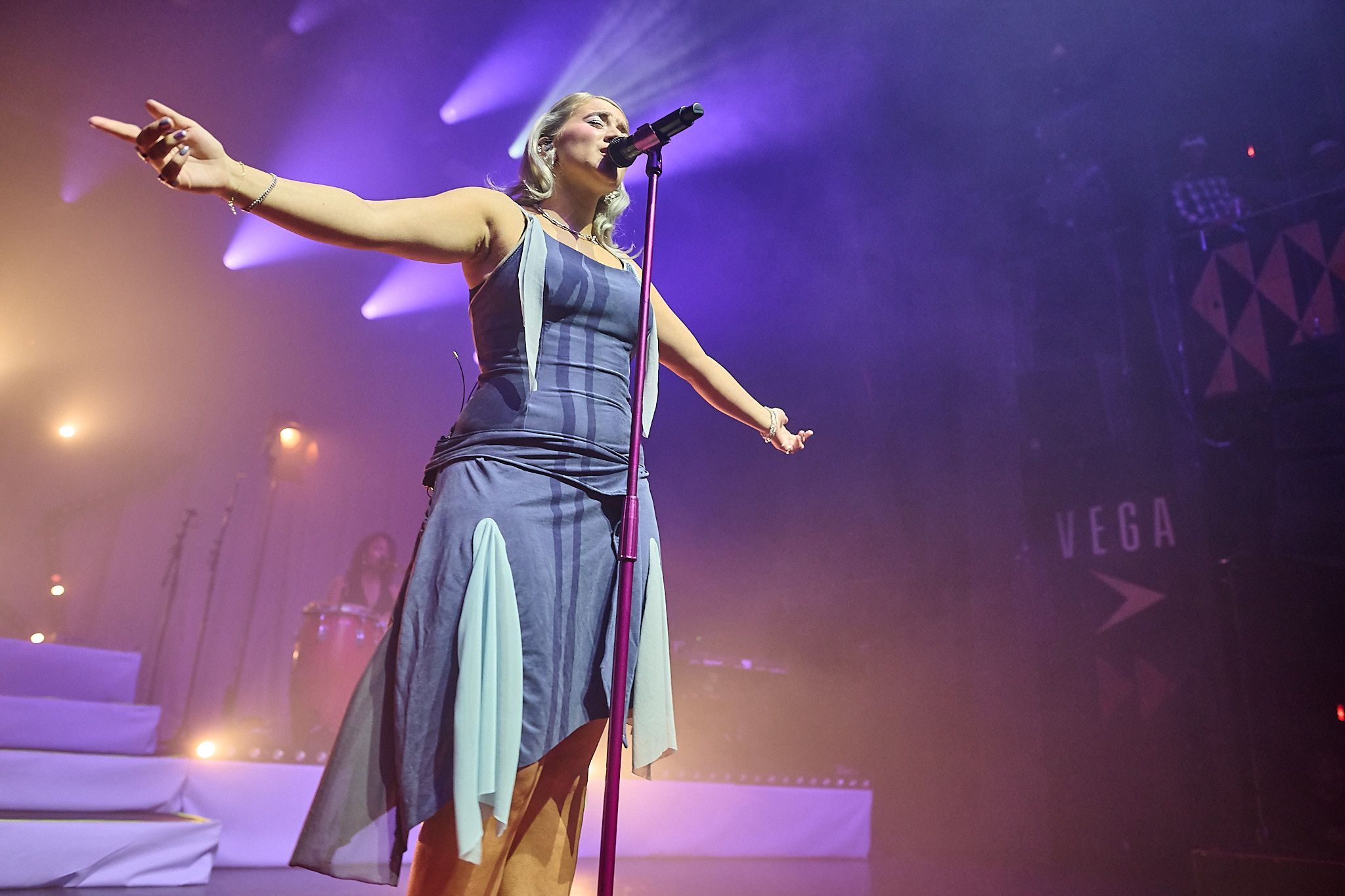 Ella Augusta - VEGA.dk